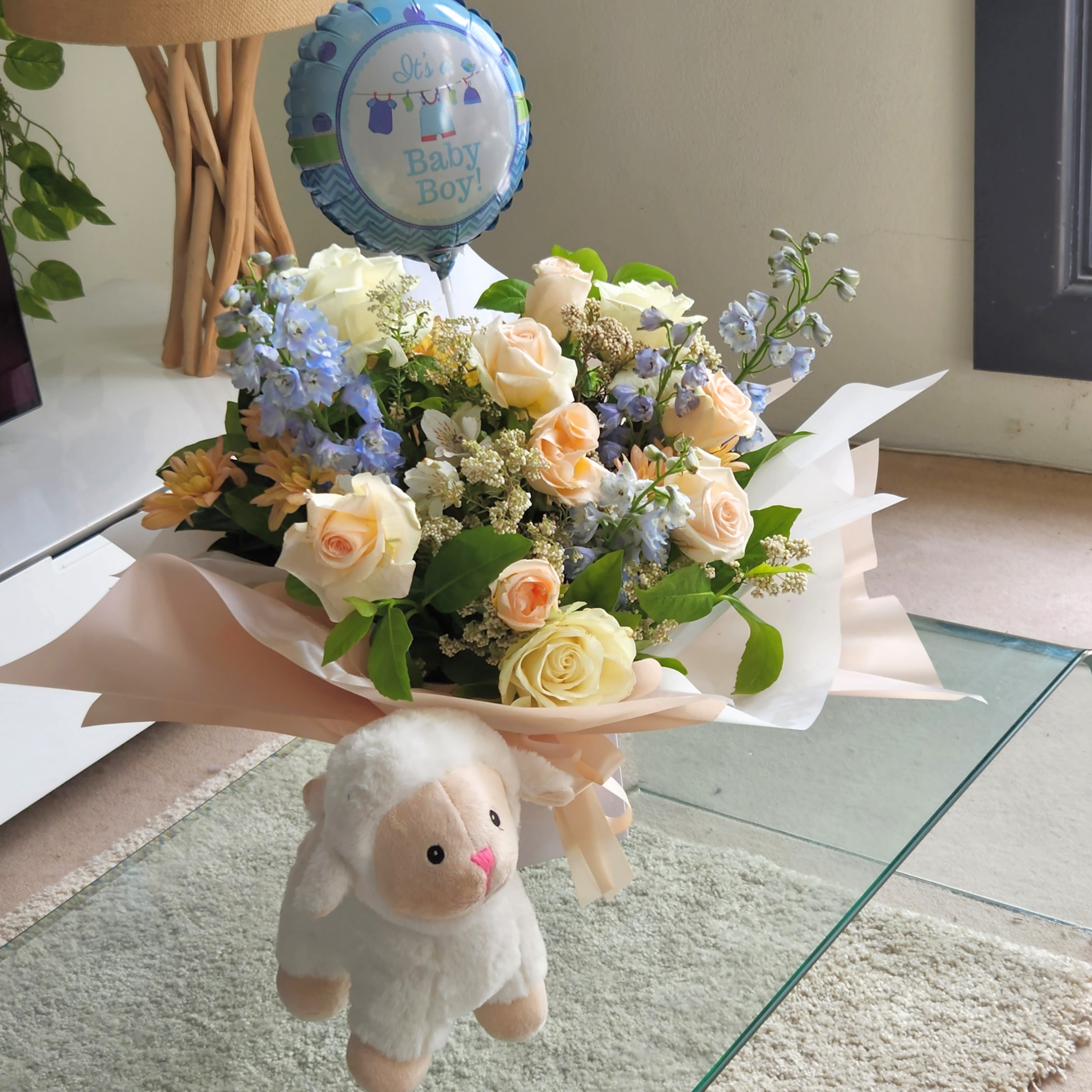 Pascal Blue & Roses With Toy | Flowers With Passion